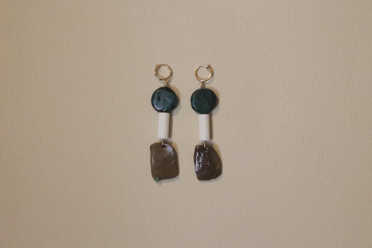 fallen leaves pierced earringsを仕入れる | ECモールに無い商品の仕入れならorosy（オロシー）